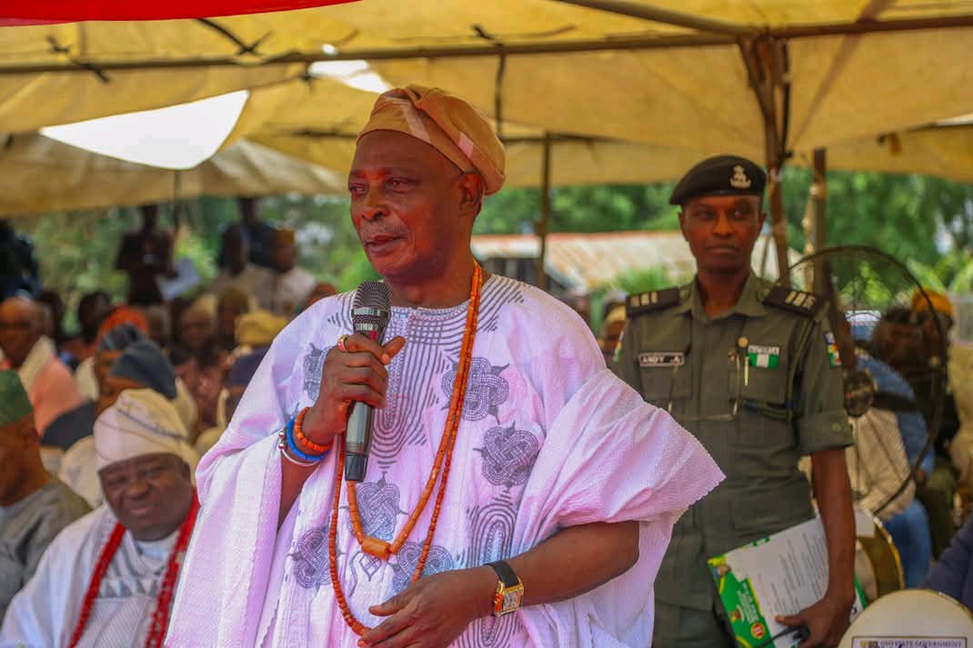 Oluyole LG Chairman felicitates Olubadan designate, Oba Ladoja on his ...